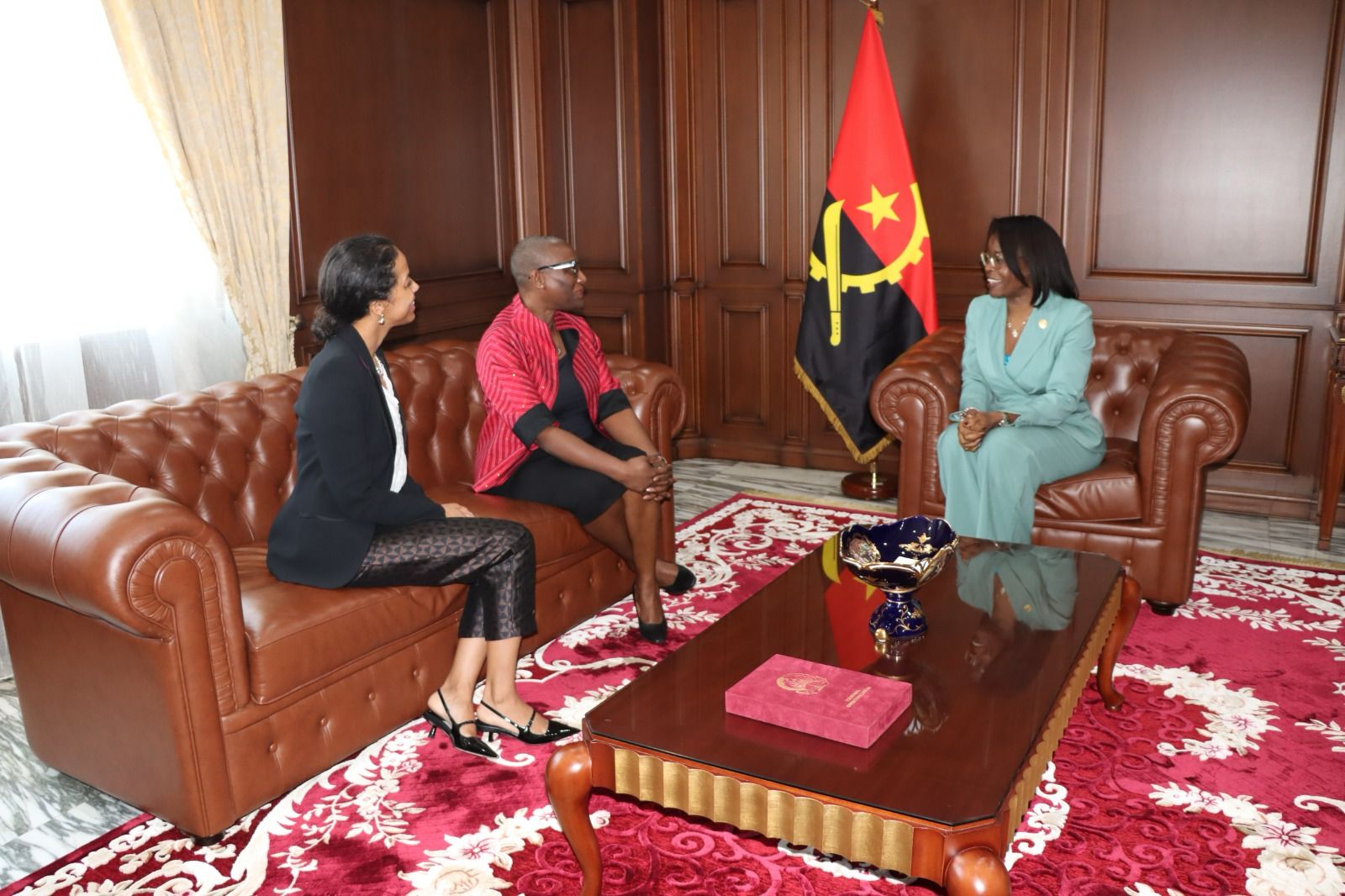 Portal do Tribunal Constitucional | REPRESENTANTE DO PNUD RECEBIDA EM ...